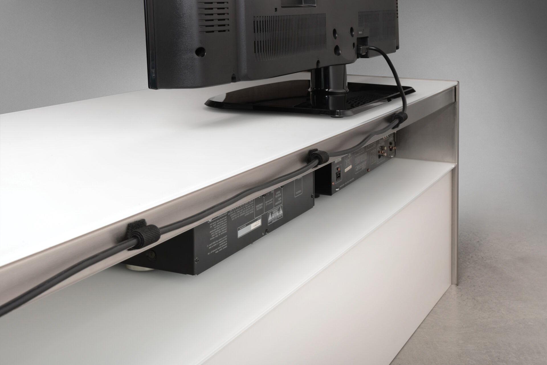 Media Console Absolute - Trica