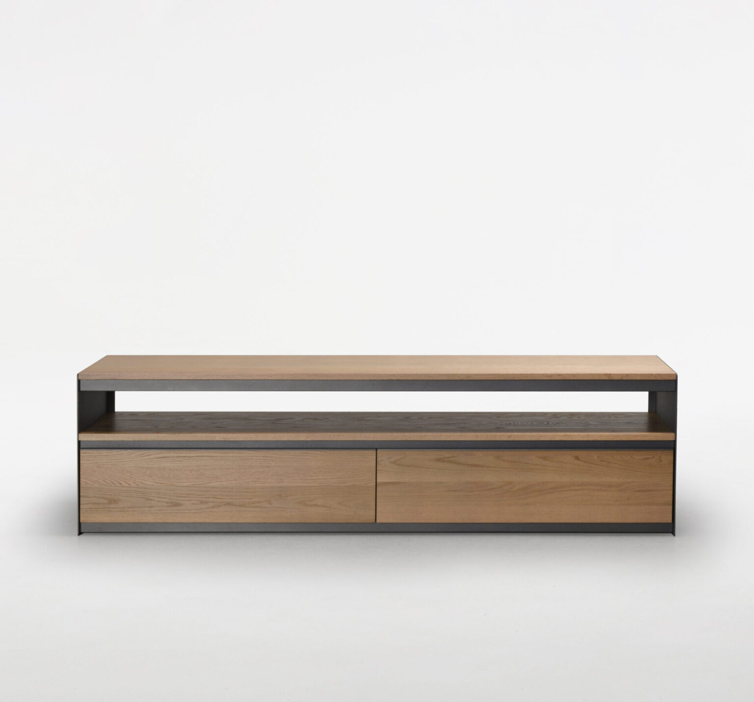 Media Console Roots - Trica